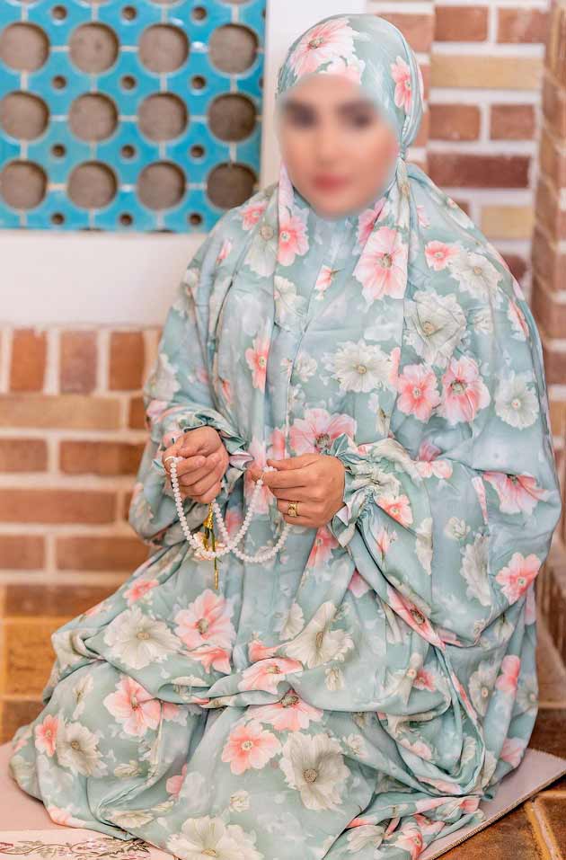 تعبیر خواب چادر نماز ابن سیرین و چادر نماز سفید گلدار برای دختر مجرد